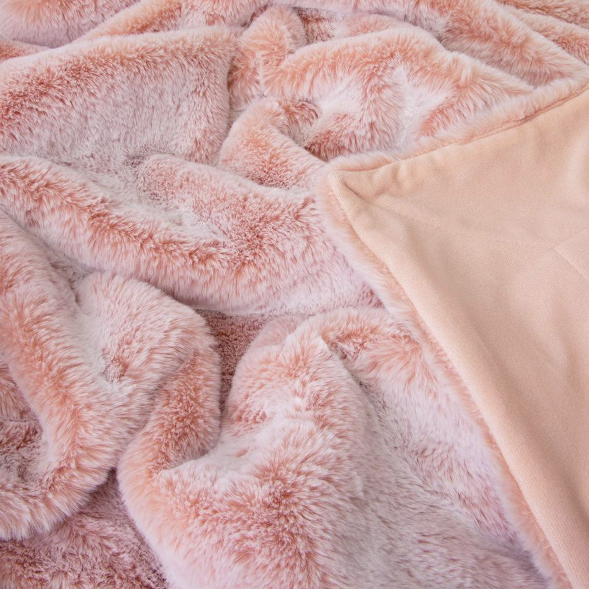 J Elliot Home Archie Soft Pink Faux Fur Throw Rug 130 x 160cm – Bedworld
